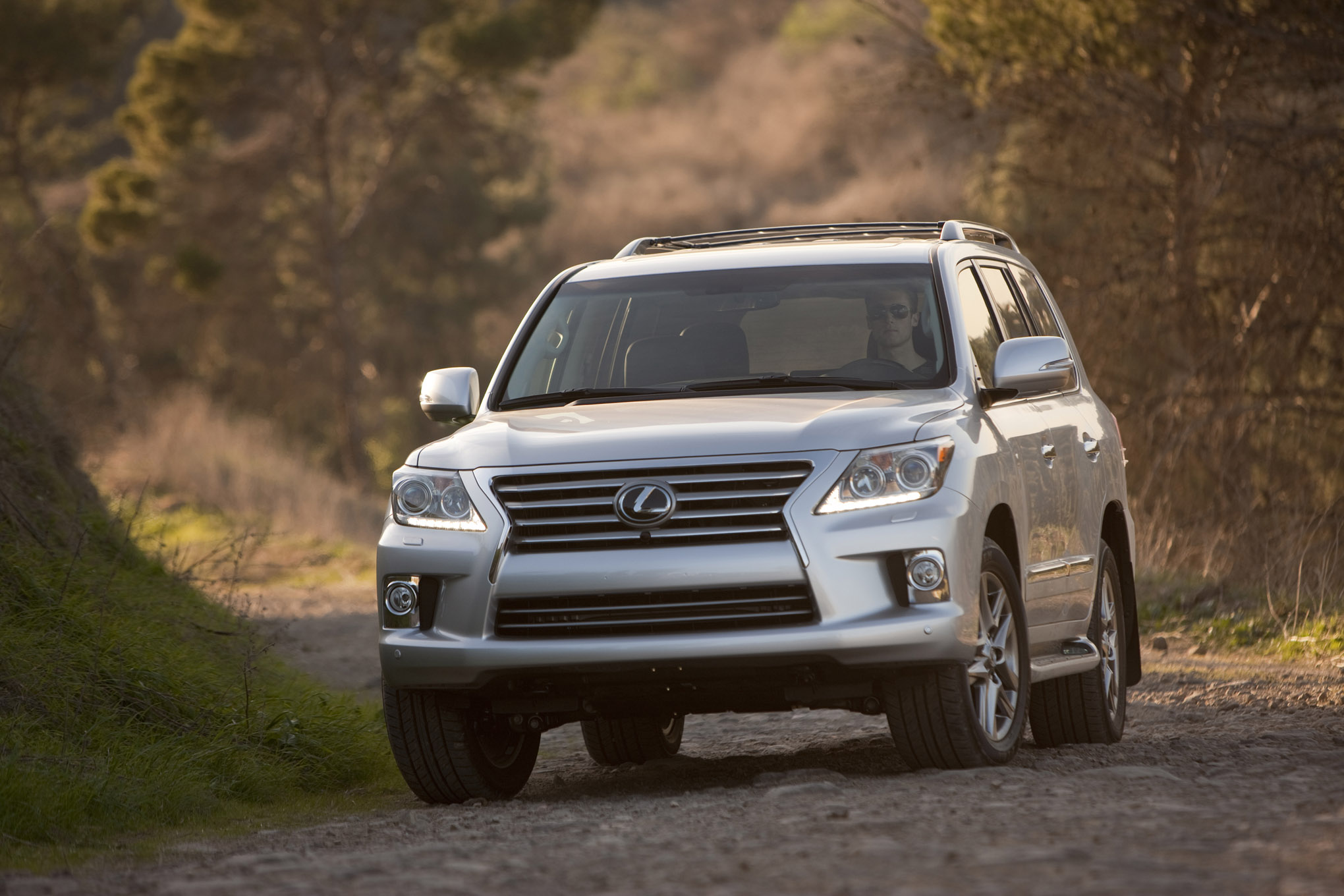 Pre-Owned: 2008 to 2017 Lexus LX 570