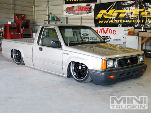 1992 Mitsubishi Mighty Max - Daily Custom Truck - Mini Truckin' Magazine
