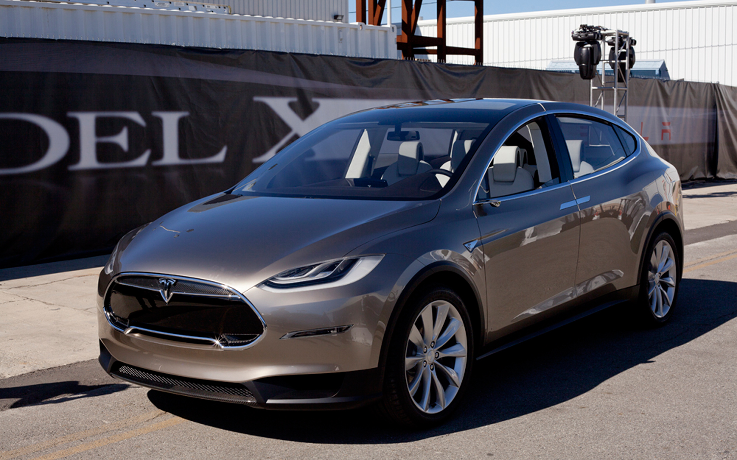 Tesla Model X Prototype Preview Ride - Motor Trend